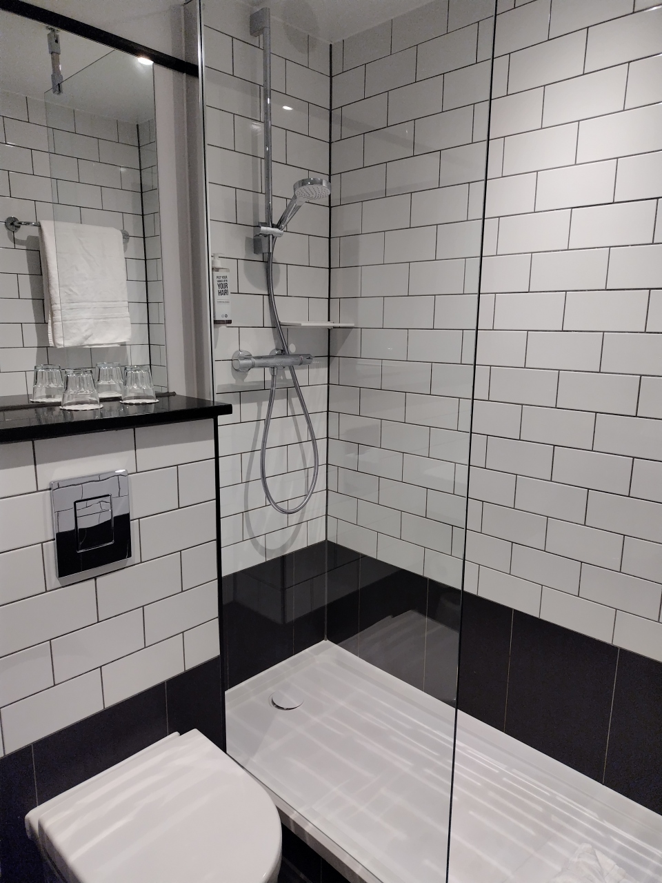 『部屋は改装していて綺麗でした。』by tabizukusiさん|イビス ロンドン アールズ コートのクチコミ【フォートラベル】||ロンドン