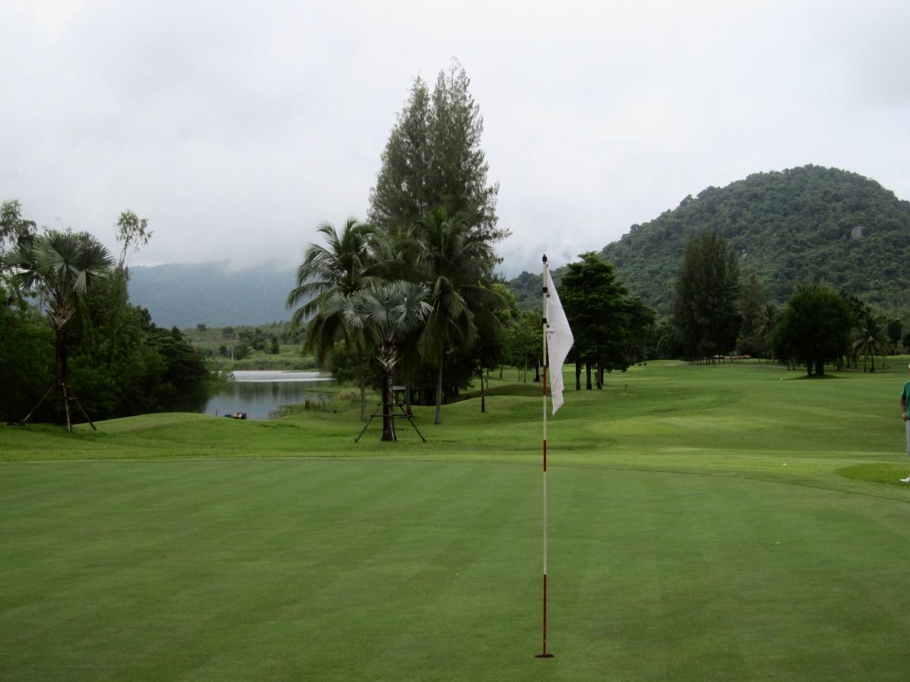 『Pattaya Golf TREASURE HILL Golf & Country Club 9月/2011』パタヤ(タイ)の旅行記・ブログ ...