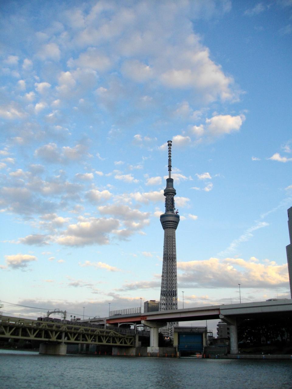 『2011、秋空に映える東京スカイツリー～♪』浅草(東京)の旅行記・ブログ by hotoさん【フォートラベル】