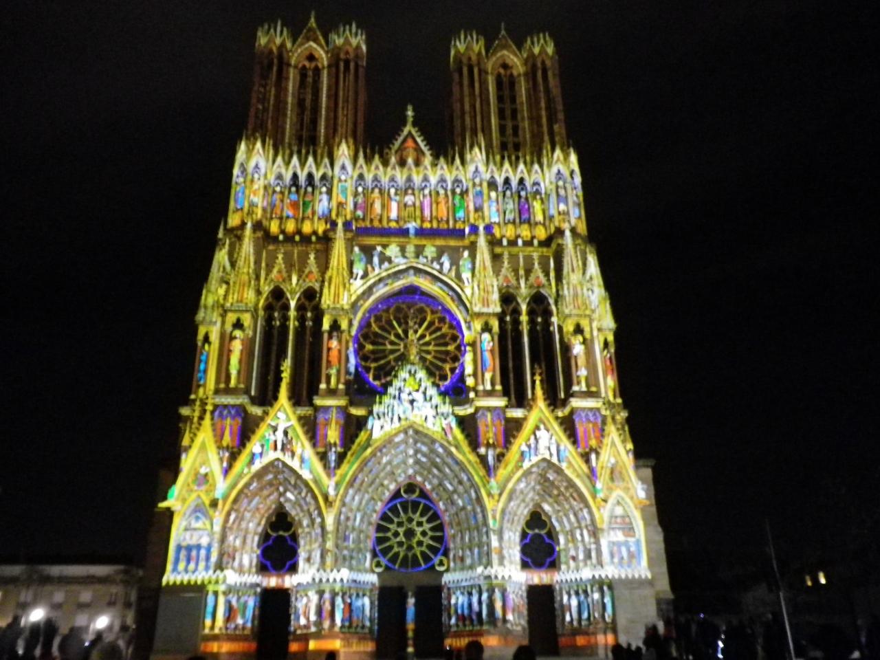 『★メリークリスマス★ de Reims 』ランス (ノールパドカレー地方)(フランス)の旅行記・ブログ by ippuniさん【フォートラベル】