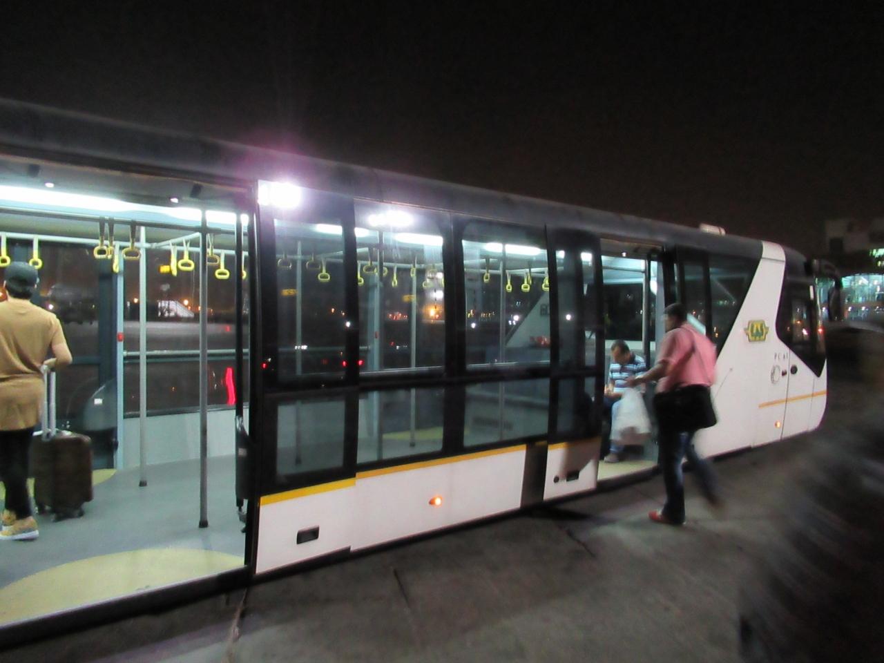 『カタール航空 A320-200 リージョナル・ファーストクラス搭乗記・ドーハ-カイロ(QR1305) + 1日乗り継ぎでギザのピラミッド見学 ...