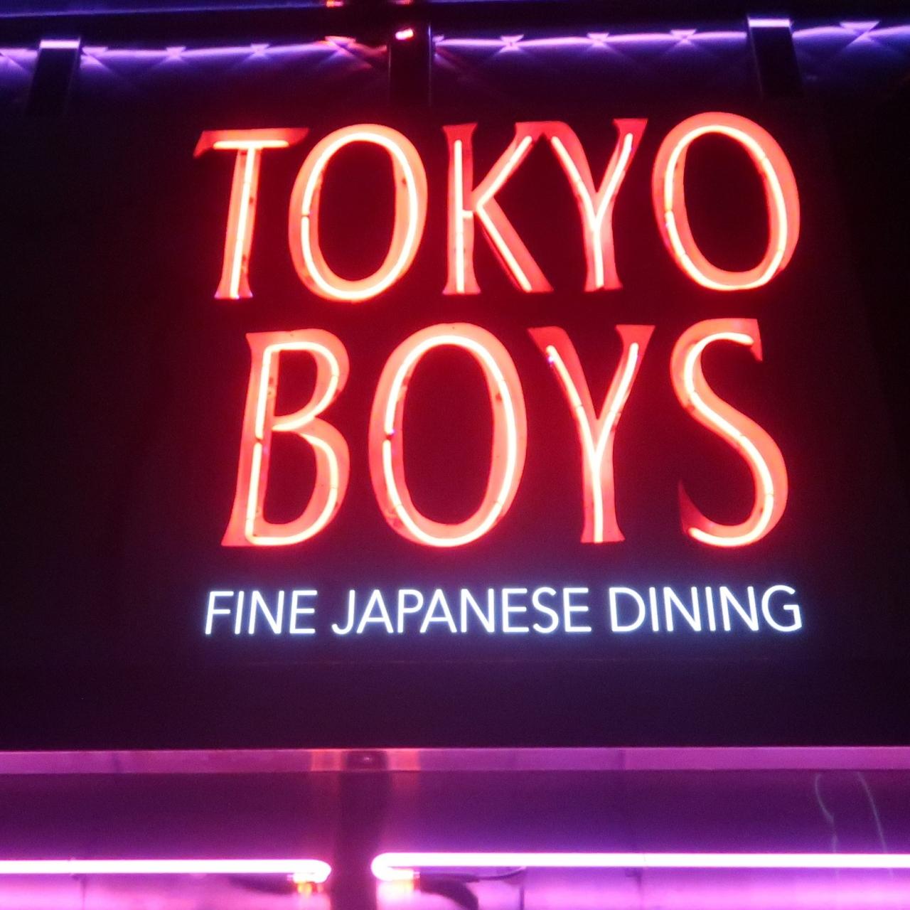 『アメリカ西部48 ラスベガス；OP 海鮮丼＆レビューショー ☆《VEGAS! The Show》は盛り沢山で楽しい』ロサンゼルス(アメリカ ...