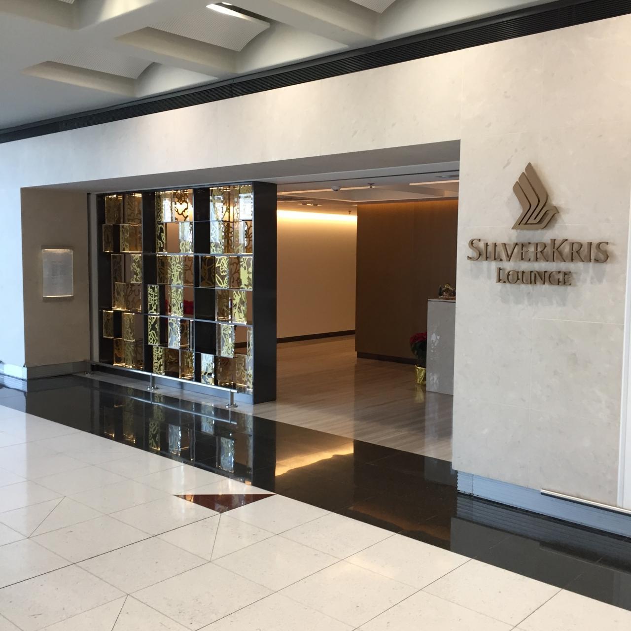 『初！ シンガポール航空ビジネスクラス搭乗記 その② 香港国際空港シルバークリスランジとSQ857 HKG／SIN ビジネスクラス搭乗記』バリ ...