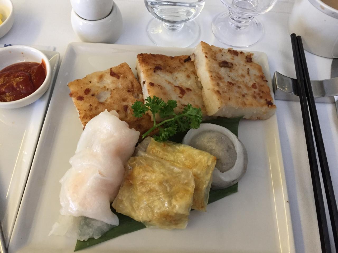 『初！ シンガポール航空ビジネスクラス搭乗記 その② 香港国際空港シルバークリスランジとSQ857 HKG／SIN ビジネスクラス搭乗記』バリ ...