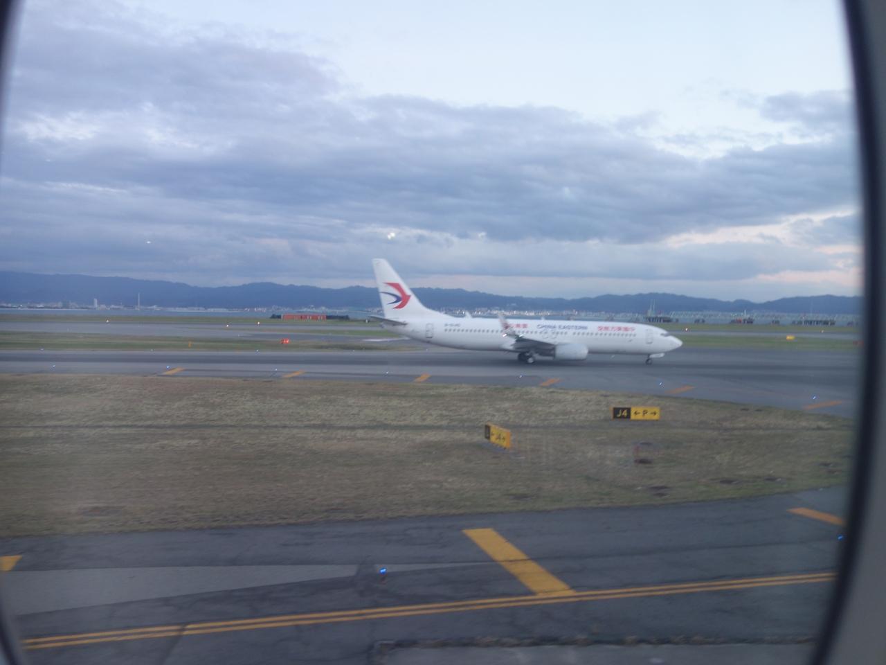『エミレーツEK703便は，関空－名古屋のバスの便。時間通りに走りました。』関西空港・泉佐野(大阪)の旅行記・ブログ by nomonomo ...