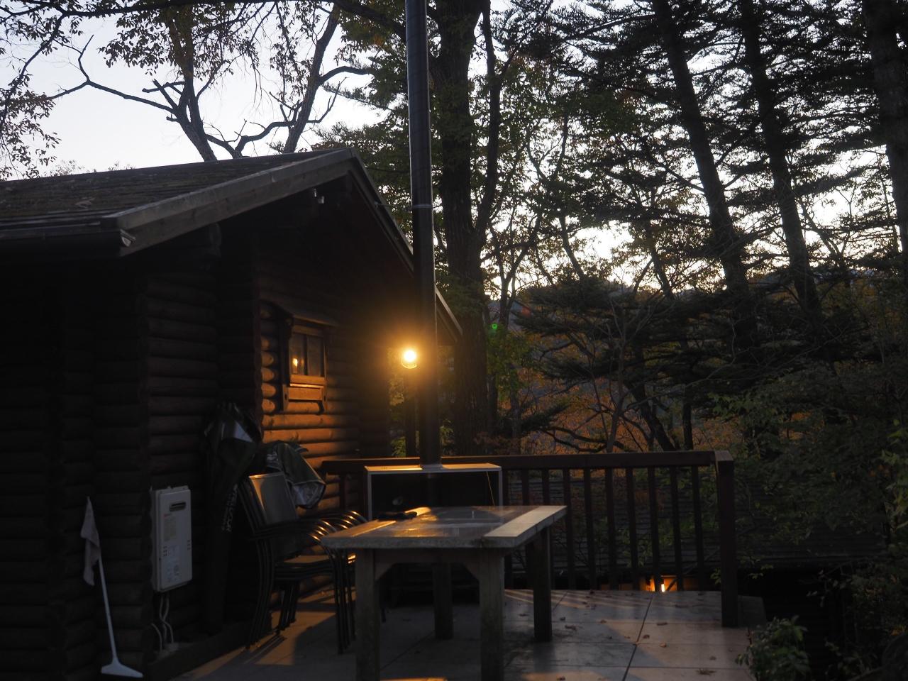 『薪ストーブのあるコテージで夜明けを迎え、トーべヤンソンあけぼの公園で紅葉を見る』飯能(埼玉県)の旅行記・ブログ by みささん【フォートラベル】