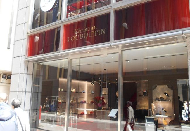 クリスチャン ルブタン (銀座店) クチコミ・アクセス・営業時間 クリスチャン ルブタン (銀座店) クチコミ・アクセス・営業時間