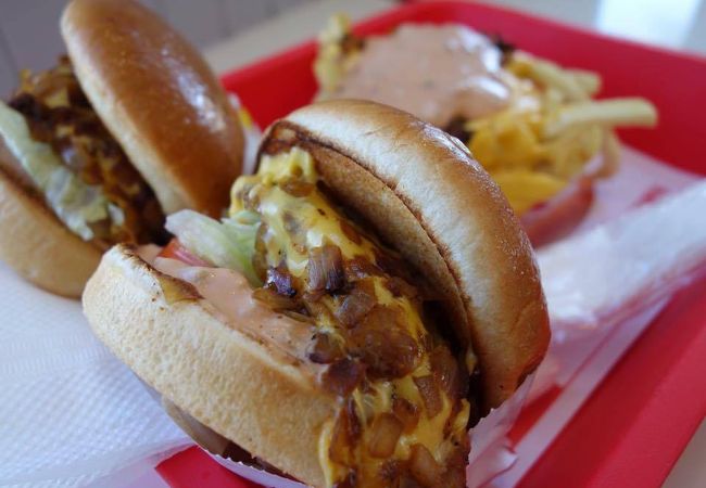 インアンドアウトバーガー (サウ セパルベーダ ブールバード店 インアンドアウトバーガー (サウ セパルベーダ ブールバード店