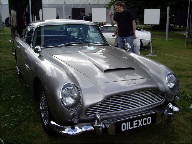 『グッドウッド・フェスティバル・オブ・スピード2008 その6「007 JAMES BOND WILL BACK IN.・・・」』ポーツマス ... 『グッドウッド・フェスティバル・オブ・スピード2008 その6「007 JAMES BOND WILL BACK IN.・・・」』ポーツマス ...
