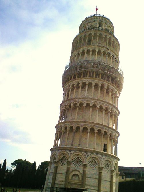 イタリア・ピサの斜塔は迫力満点!!』ピサ(イタリア)の旅行記 イタリア・ピサの斜塔は迫力満点!!』ピサ(イタリア)の旅行記