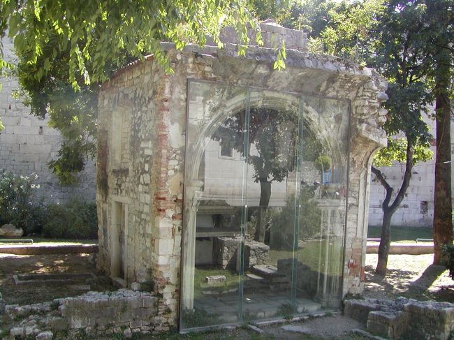 世界遺産】 スプリトの史跡群とディオクレティアヌス宮殿』スプリットクロアチアの旅行記・ブログ By Cassisvanillaさん