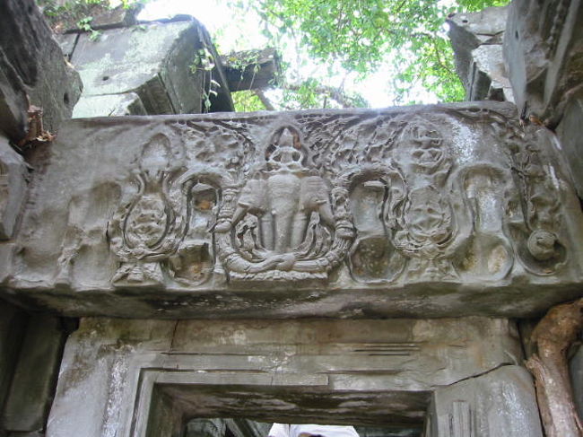『幻のクメール遺跡を訪ねて~森に眠る巨大寺院、ベンメリア~』シェムリアップカンボジアの旅行記・ブログ By Redhouseさん