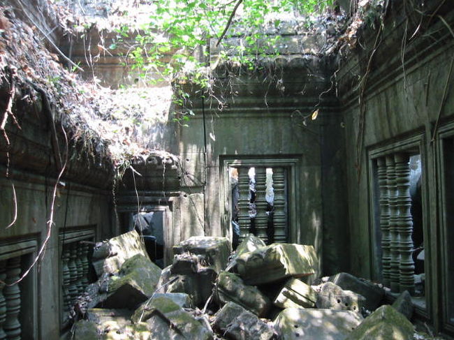 『幻のクメール遺跡を訪ねて~森に眠る巨大寺院、ベンメリア~』シェムリアップカンボジアの旅行記・ブログ By Redhouseさん