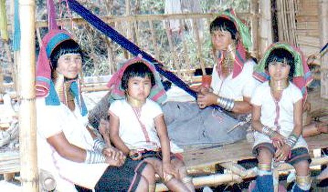 『タイ北部「チェンマイ・チェンライ」 アカ族と首長族の村観光』チェンライタイの旅行記・ブログ By Koiさん【フォートラベル】