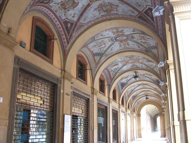 『中世都市ボローニャ サント・ステーファノ教会群と、二つの塔』ボローニャイタリアの旅行記・ブログ By Giraudさん【フォートラベル】