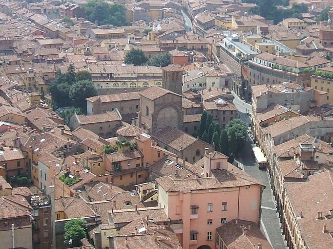 『中世都市ボローニャ サント・ステーファノ教会群と、二つの塔』ボローニャイタリアの旅行記・ブログ By Giraudさん【フォートラベル】
