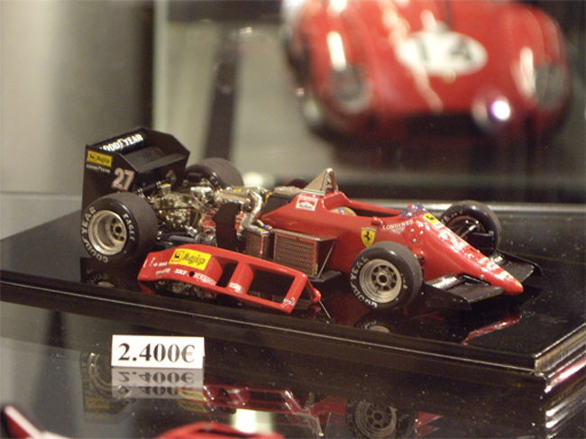 『レトロモビル2007 その4 ミニカー屋編』パリフランスの旅行記・ブログ By Gentlyさん【フォートラベル】