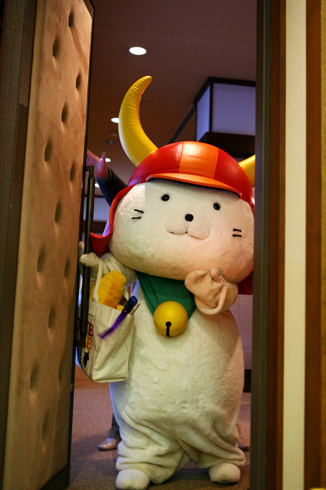『ゆるキャラ チャンピオン「ひこにゃん」に会いに国宝「彦根城」へ 滋賀県彦根市』彦根滋賀県の旅行記・ブログ By Kuropisoさん