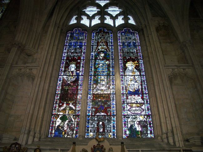 『英国列車紀行(2004)② ヨーク 薔薇戦争の終結を記念する「york Minster」へ』ヨークイギリスの旅行記・ブログ By