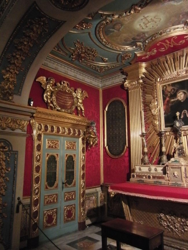 『聖堂巡礼イタリア:ローマ 10 サンタンドレア・アル・クイリナーレ聖堂(教会)』ローマイタリアの旅行記・ブログ By Rikucoco
