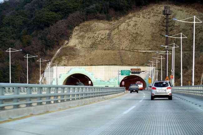 『13.年末年始の釜山旅行 統営トンヨン)~巨済島(コジェド)~巨加大橋(コガデキョ)~釜山へのドライブ チャガルチ市場(チャガルチシジャン