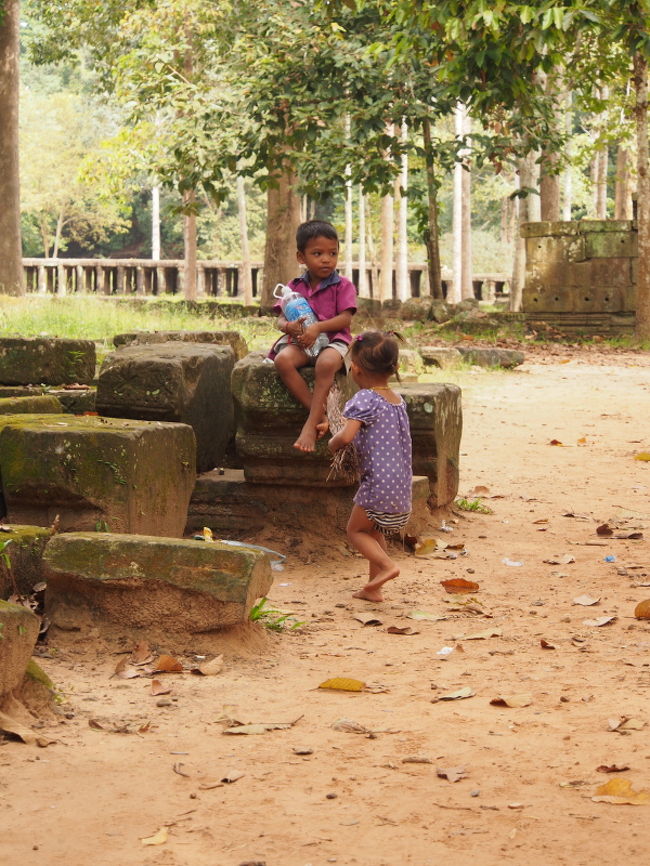 『カンボジアの花、笑顔の子供たち、お土産 （カンボジア4）』シェムリアップ カンボジア の旅行記・ブログ By Ellieさん【フォートラベル】