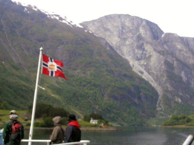 『美しきノルウエーの船旅(その17:ネーロイフィヨルド )』ソグネフィヨルド周辺ノルウェーの旅行記・ブログ By Mozartianさん