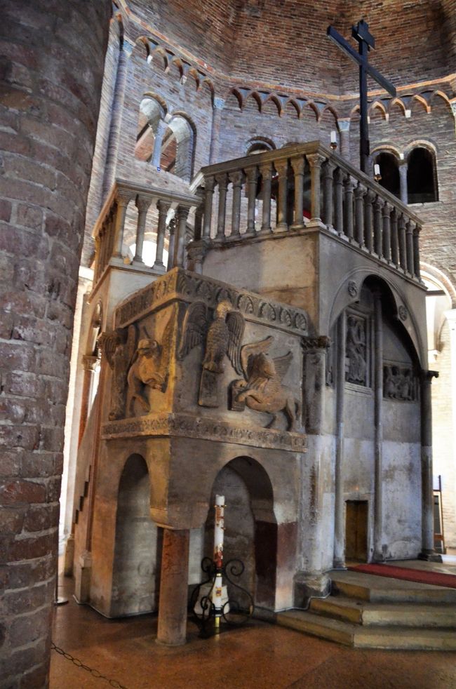 『サント・ステファーノ教会群』ボローニャイタリアの旅行記・ブログ By アルプ・グリュムさん【フォートラベル】