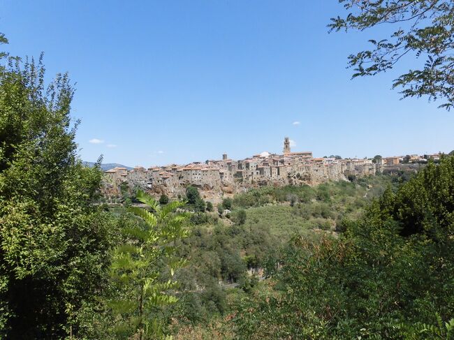 『2年半ぶりのイタリア・駆け足でマレンマとプーリアへ(その2 マレンマ内陸にある凝灰岩の小さな村編)』マレンマ地方イタリアの旅行記・ブログ