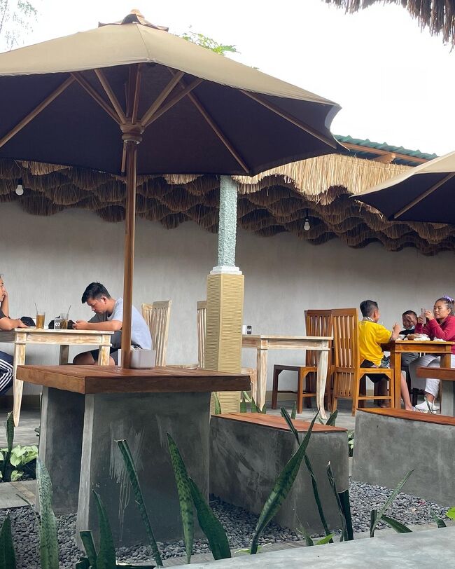 『美味しくて安い!バビグリン屋さん 豚の丸焼き』バリ島インドネシアの旅行記・ブログ By Karisma Bali Tourさん【フォートラベル】