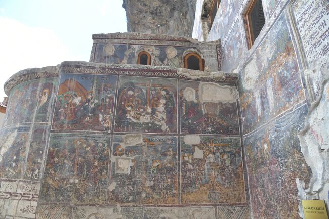 『ジョージアボーダ超え、断崖絶壁の世界遺産スメラ僧院へ』トラブゾントルコの旅行記・ブログ By Kazukazuさん【フォートラベル】