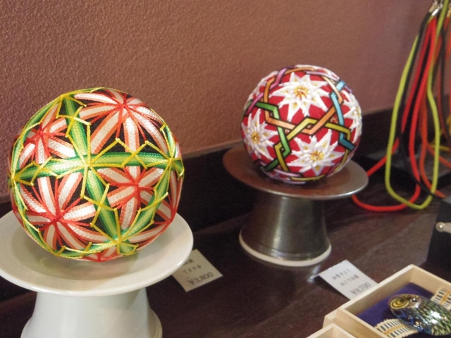 魅力あふれる金沢のおすすめお土産12選！お菓子、金箔、伝統工芸などを紹介 | トラベルマガジン